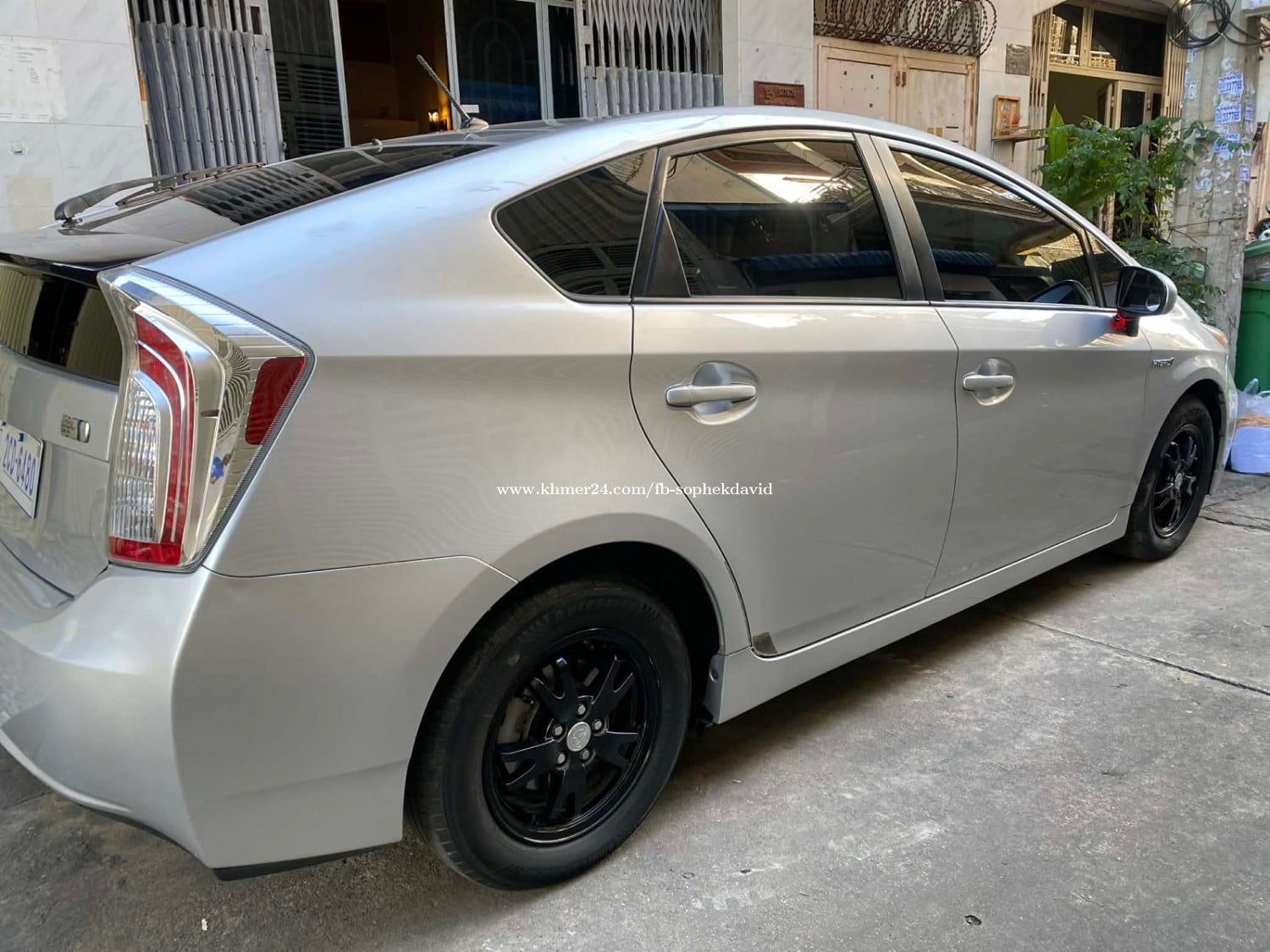 Prius 012 Option 3 price $16800.00 in Chrang Chamreh Pir, Ruessei Kaev ...