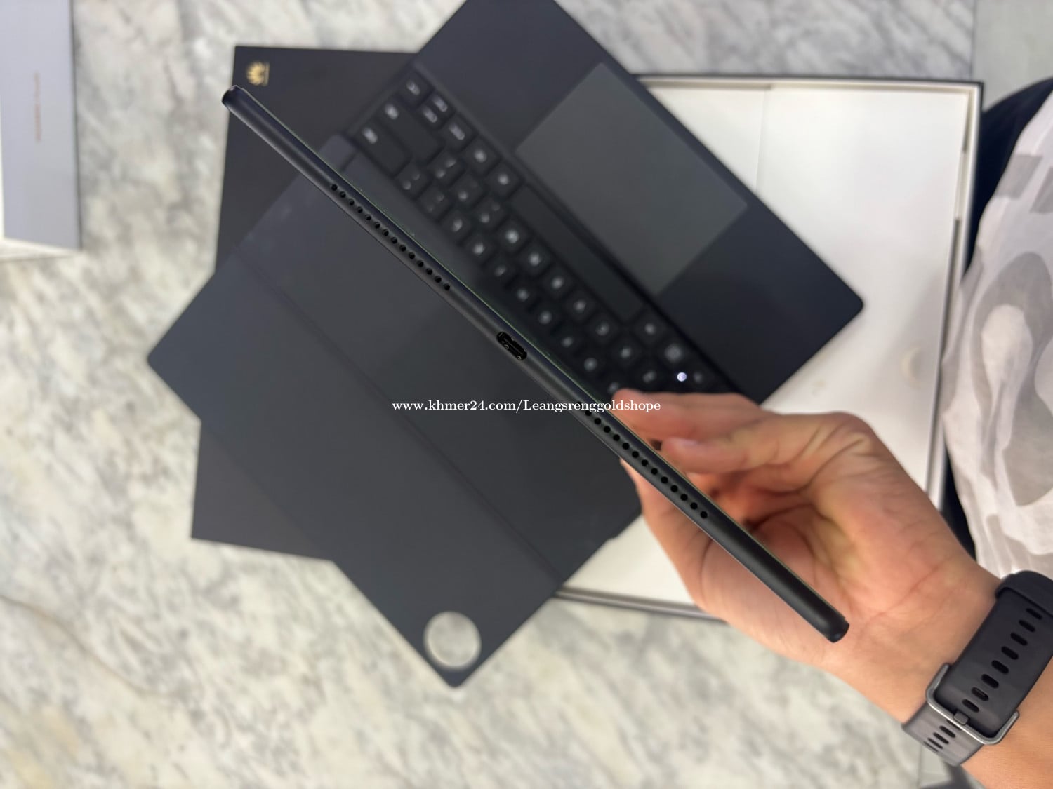 Mate Pad Pro 13,2 12GB 256G 99% price $555.00 in Tuek L'ak Muoy, Tuol ...