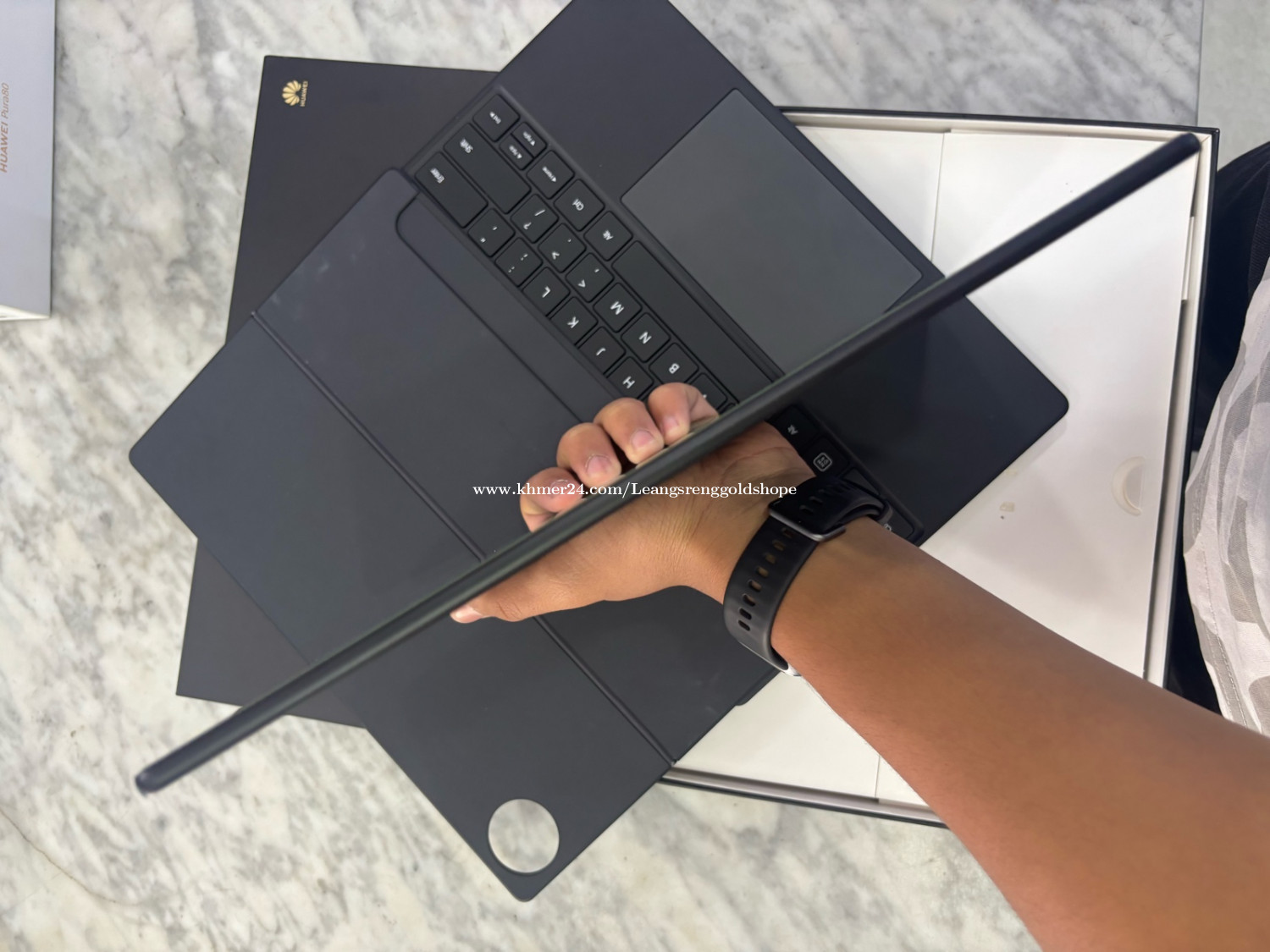 Mate Pad Pro 13,2 12GB 256G 99% price $555.00 in Tuek L'ak Muoy, Tuol ...