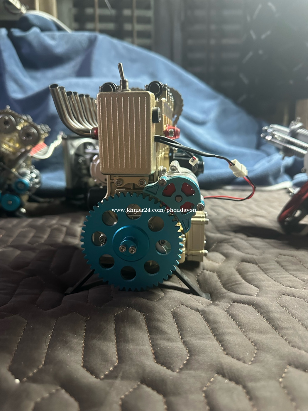 Full Metal 4 Cylinder Car Engine Building Kit - V4 Car Engine Assembly ...