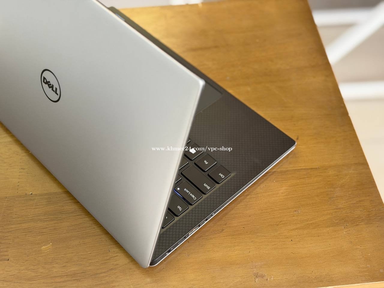 Dell XPS 13 9360 ( Grade A )CPU Core i7-8th,RAM 8GB, SSD 256GB, Screen ...