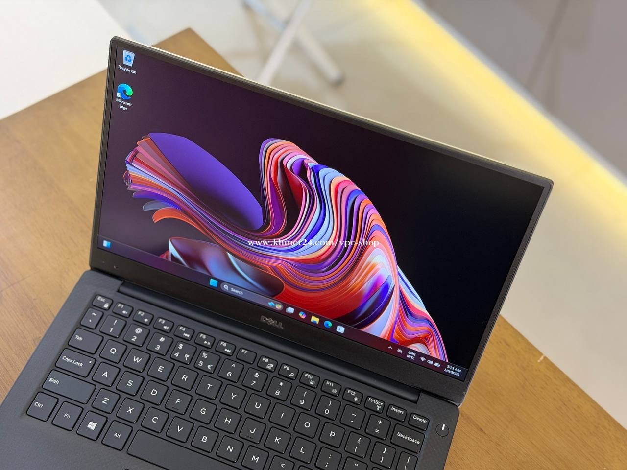 Dell XPS 13 9360 ( Grade A )CPU Core i7-8th,RAM 8GB, SSD 256GB, Screen ...