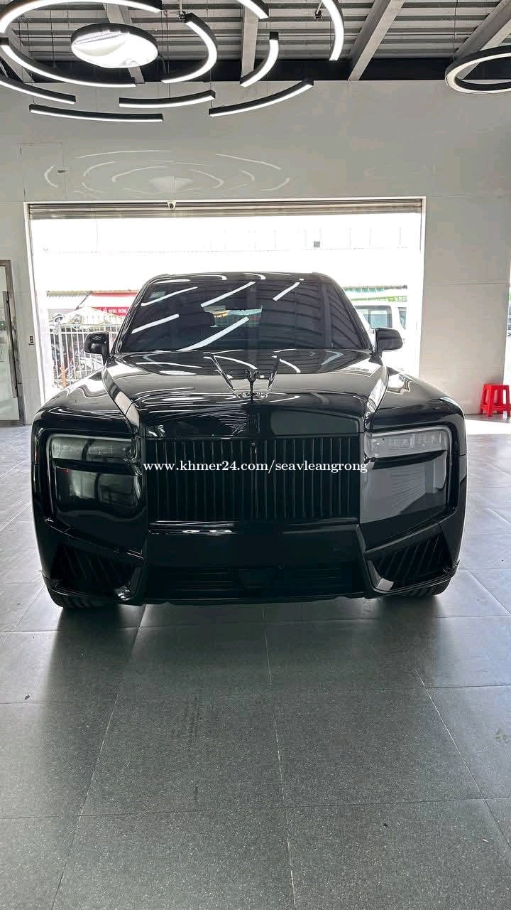 Rolls Royce Cullinan Black badge VIP seat price $988888.00 in Tuek L'ak ...