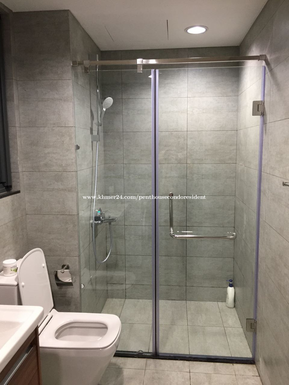 TK Royal One I Floor 13 I In front of IFL price $150000.00 in Boeng Kak ...