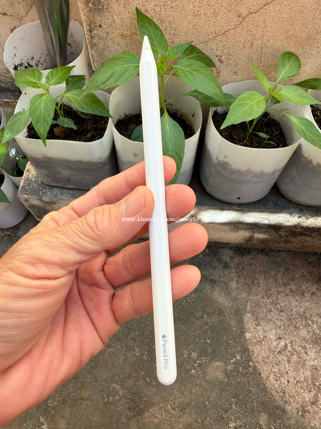 Apple Pencil Pro 99.99% price $90.00 in Siem Reap, Cambodia - Reak Smey ...