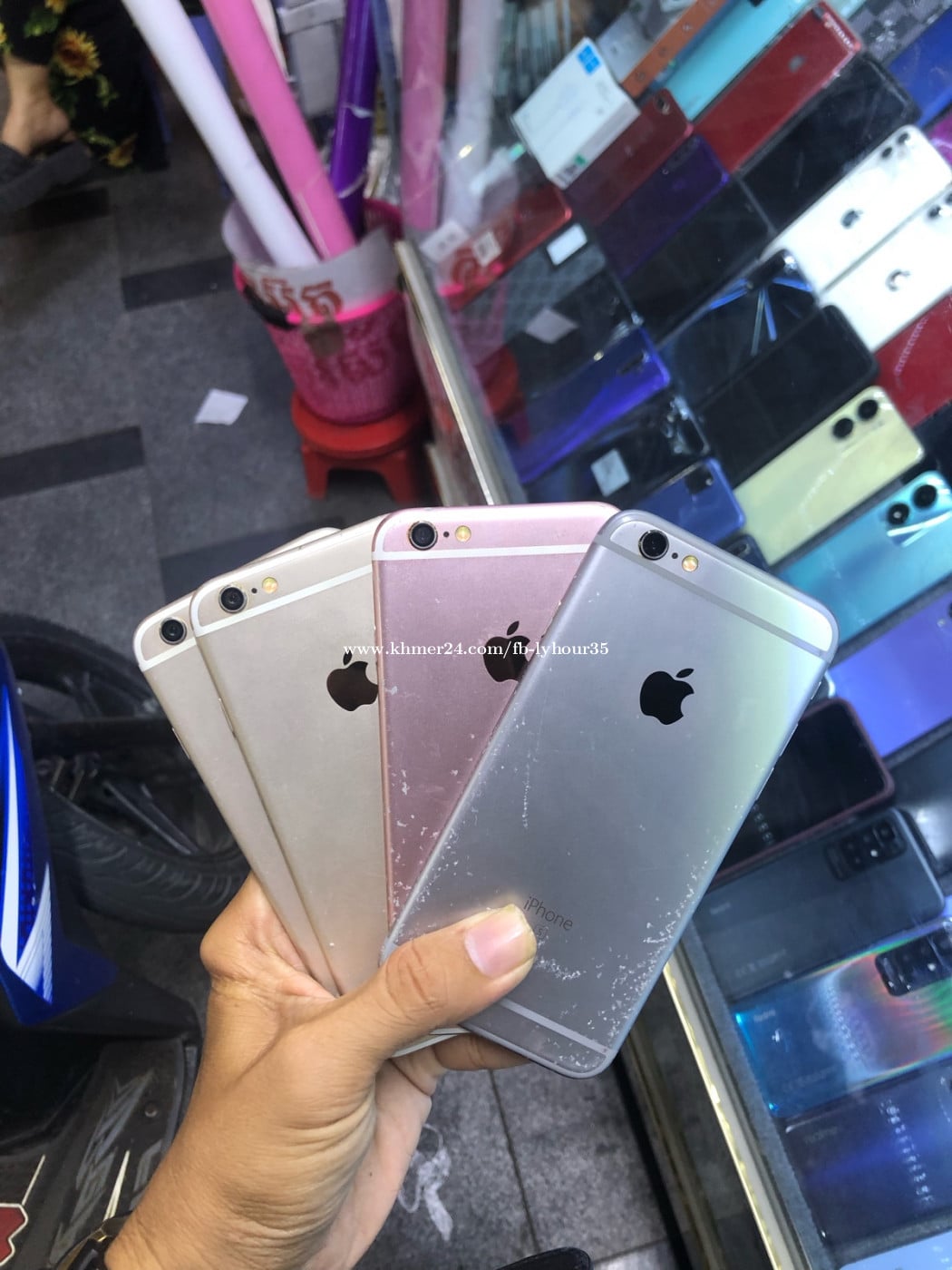 iPhone 6 6s 10$ 15$ 18$ price $10.00 in Tuol Sangkae 1, Ruessei Kaev ...