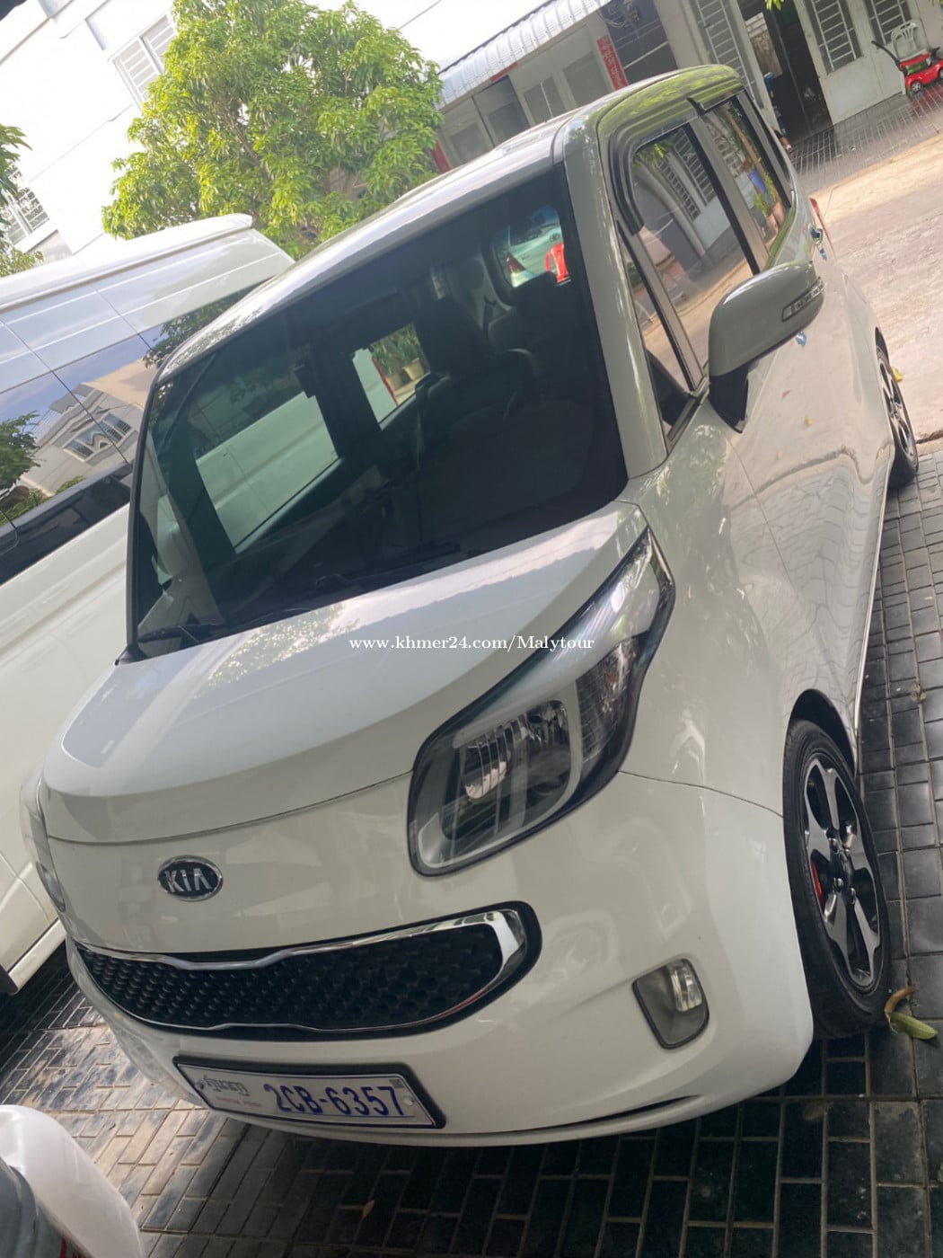 Kai Ray 013 Full price $8900.00 in Phnom Penh, Cambodia - Maly ...