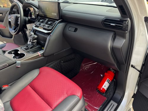 Land Cruiser 2024 VX.R Twin turbo price $162000.00 in Phsar Depou Bei ...