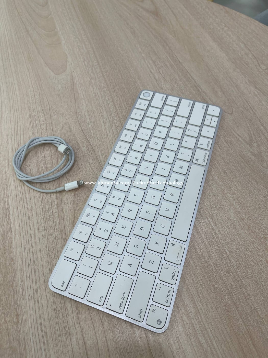 Magic Keyboard with Touch ID (Second Hand) price $70.00 in Ou Baek K'am ...
