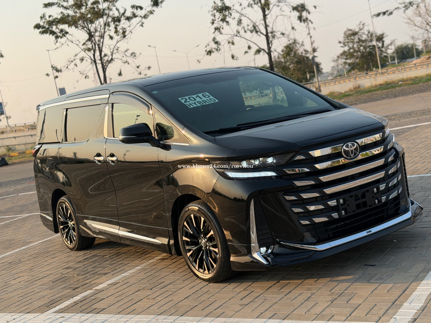 Toyota ALPHARD hybrid 2016 up 2025 ( ក្រដាសពន្ធថ្មី ) price $49000 in ...
