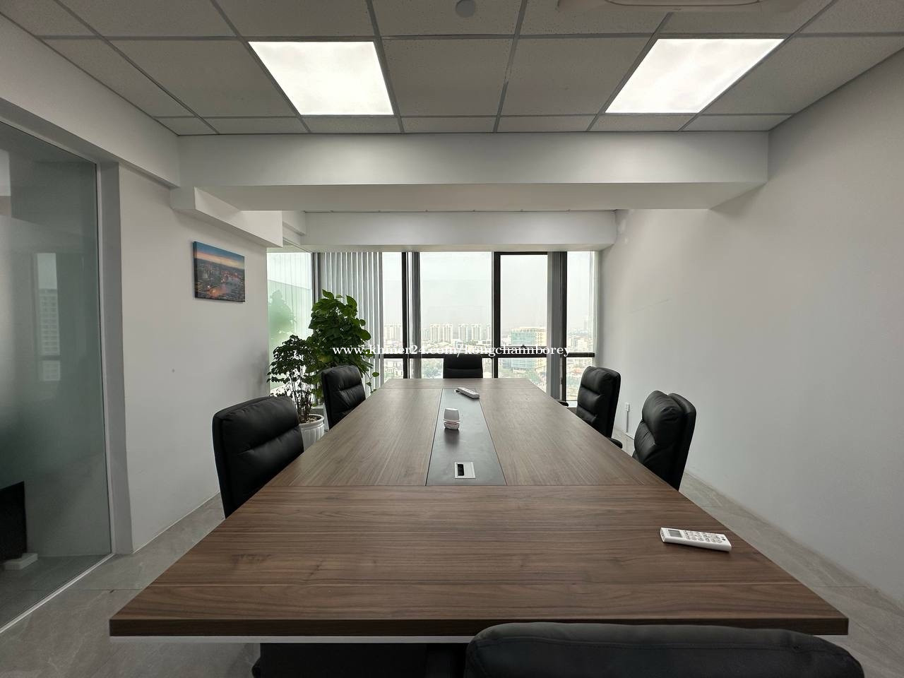 Time Square 3 TK Office Space for rental price $1300.00 in Boeng Kak ...