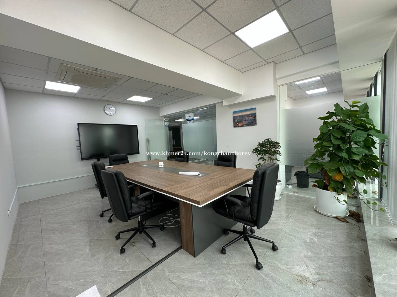 Time Square 3 TK Office Space for rental price $1300.00 in Boeng Kak ...