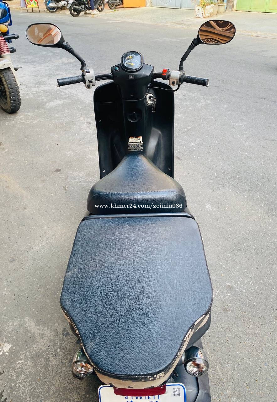 Honda benly , 580$ , 50cc , year2019មានកាតមានពន្ធ (have card have id ...