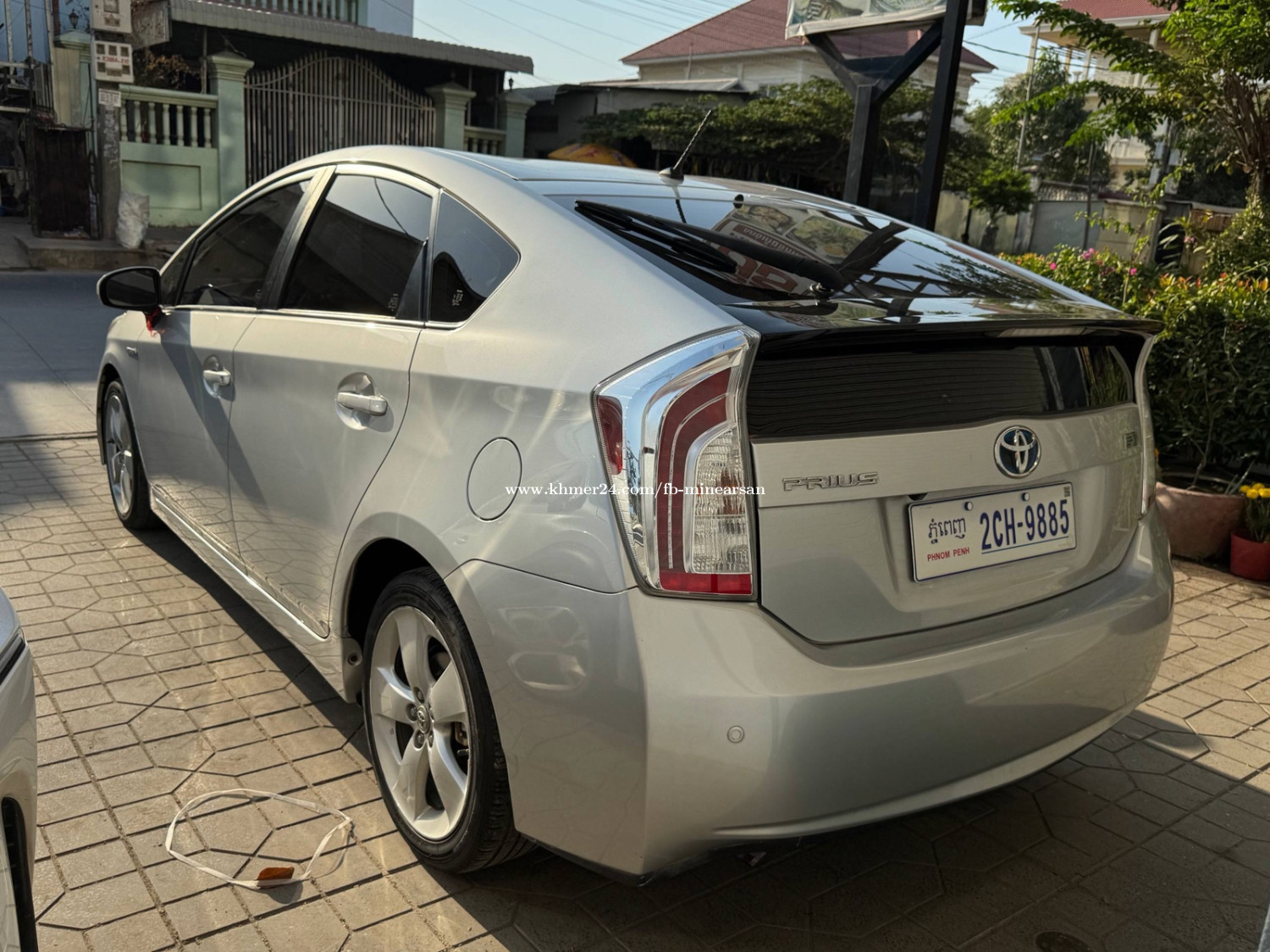 Toyota Prius 2012 Option 4 JBL កៅអីចុច price $16900 in Krang Thnong ...