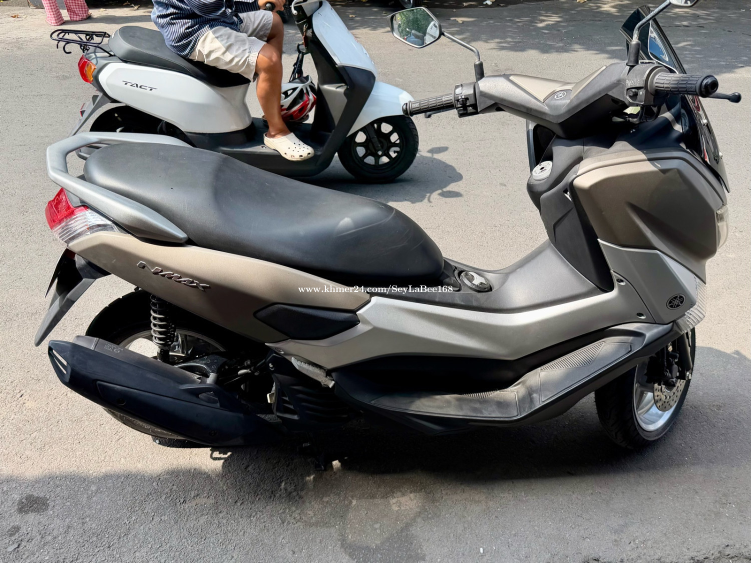YAMAHA NMAX2016 Color Gold មានឯកសារត្រឹមត្រូវ price $1400.00 in Tuek L ...