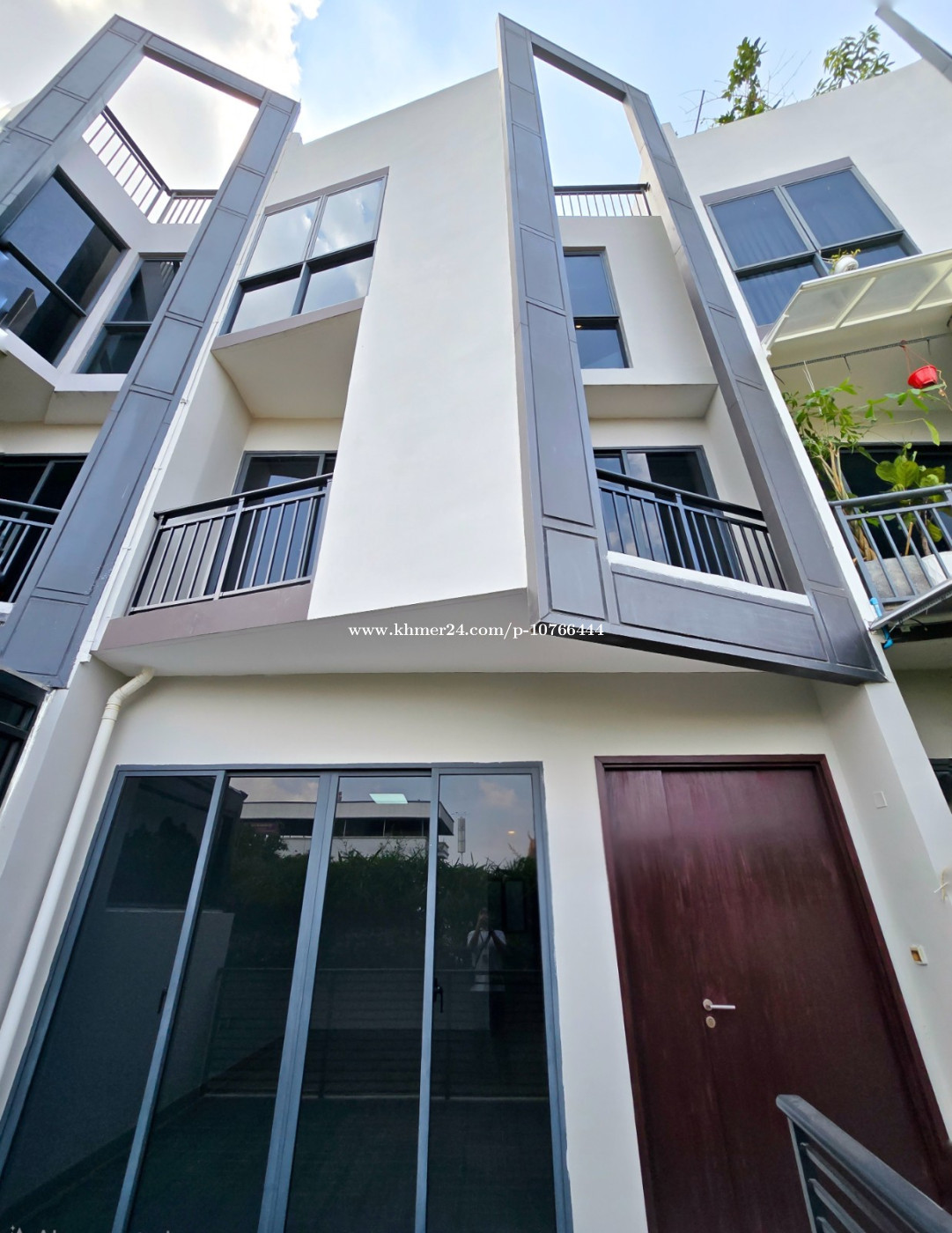 CLUSTER VIILA FOR SALE IN BOREY THE PALMS price $250000.00 in Veal Sbov ...