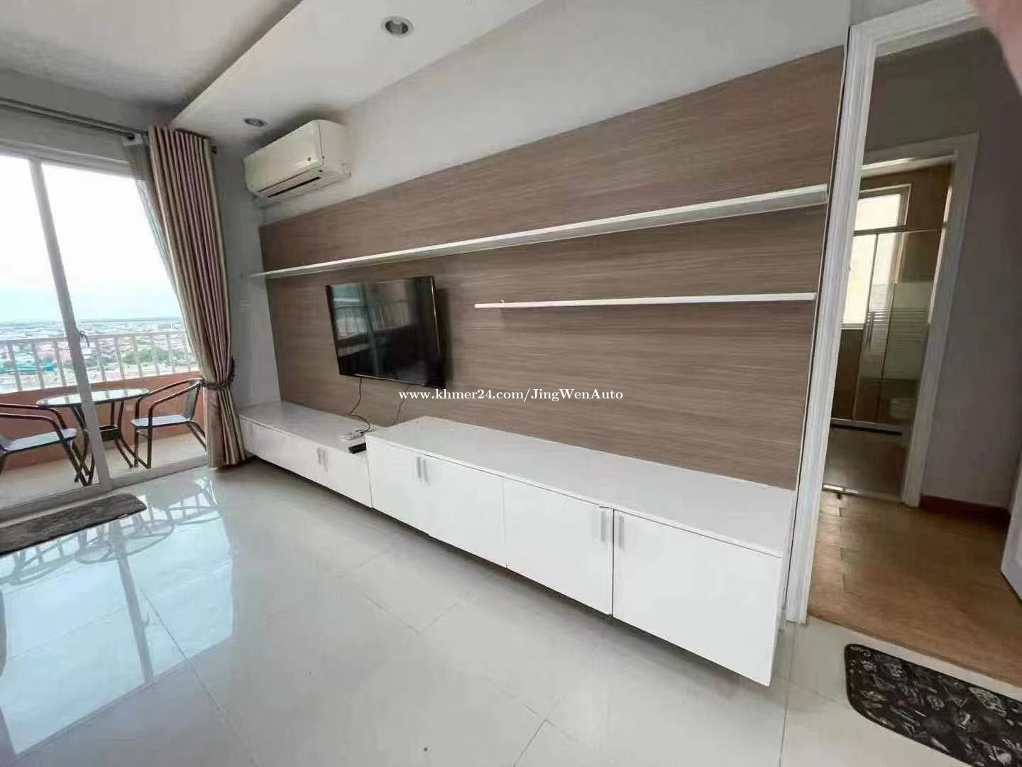 Rose condo 3 Bedroom លក់បន្ទាន់ price $2.00 in Tonle Basak, Chamkar Mon ...