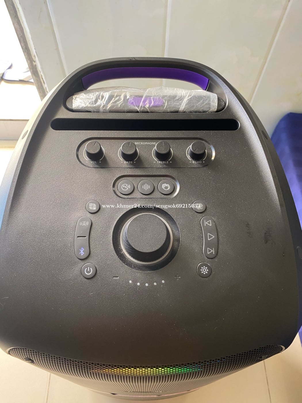 ធុងបាស់ ម៉ាក (Tronsmart Halo 300 ) និង Mic មួយគូរ លក់ 350$$ price $350. ...