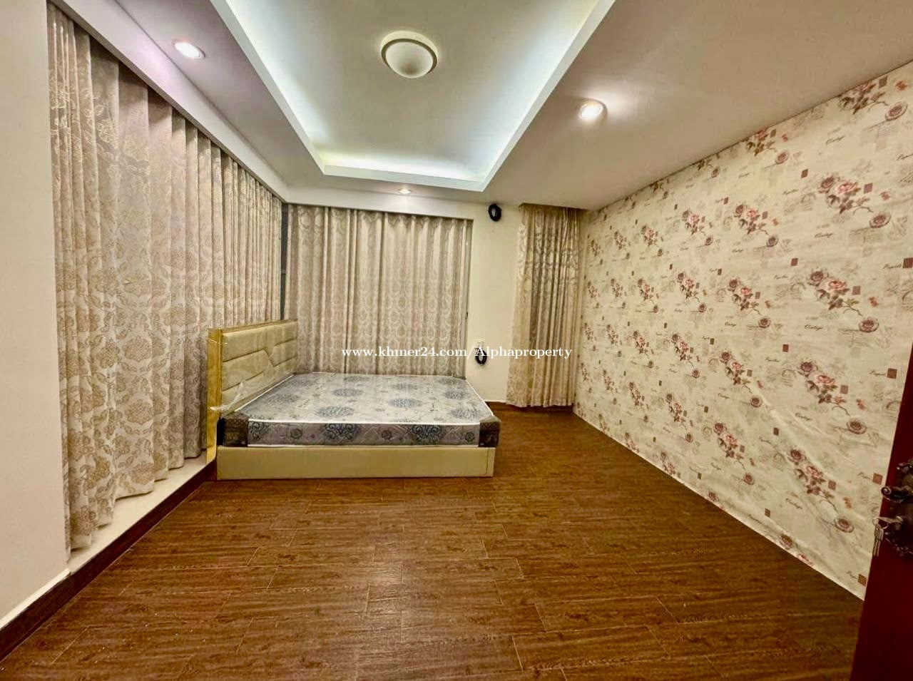 វិឡាទោលសំរាប់លក់បន្ទាន់ ទីតាំងក្នុងបុរីភ្នំពេញថ្មី (ក្រោយបុរី Orkide ...