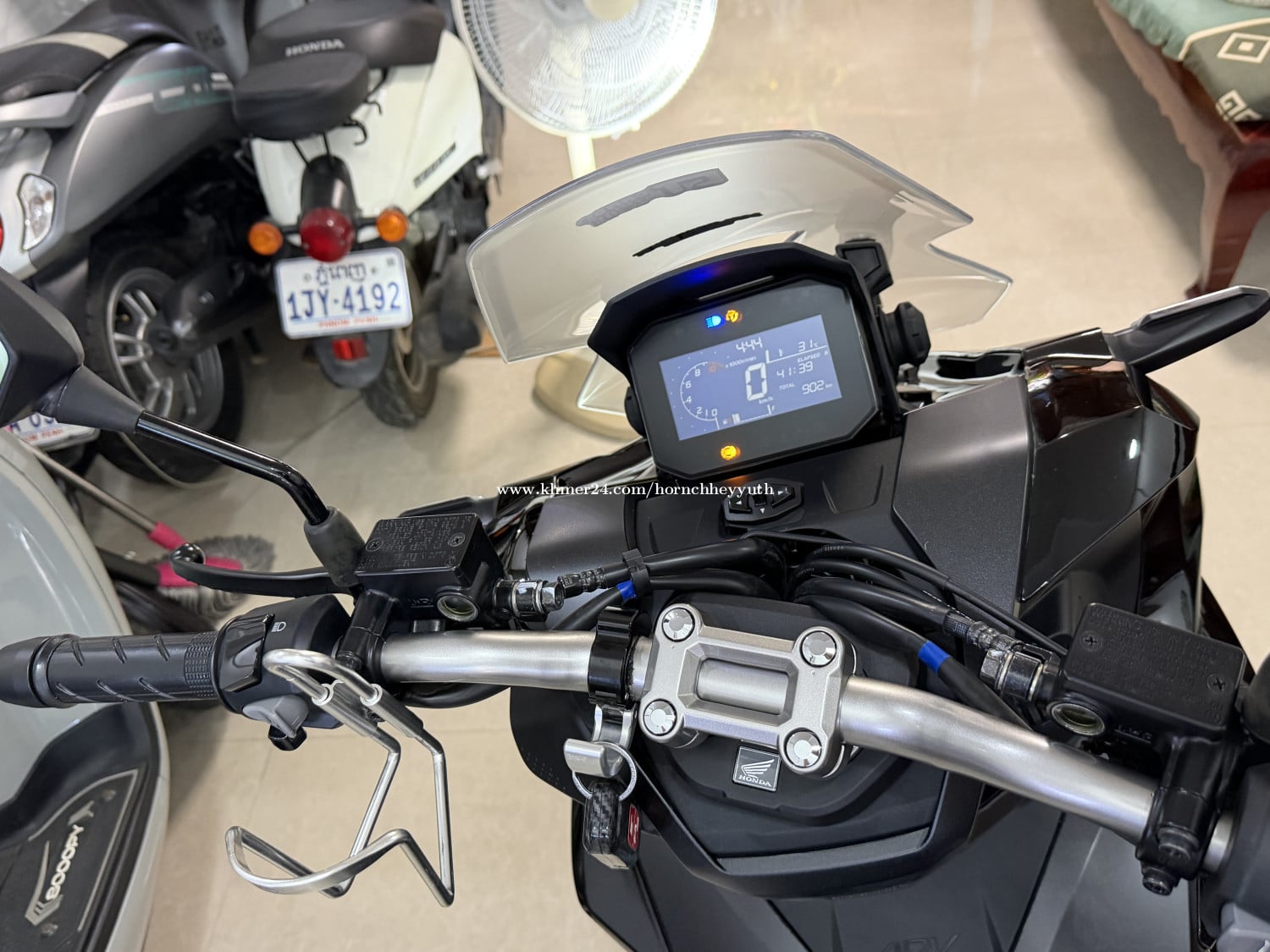 Honda ADV 160 ក្រុមហ៊ុន ប្រើបាន 1000គីឡូ ជាង តម្លៃ $4680.00 ក្នុង ដង្កោ ...