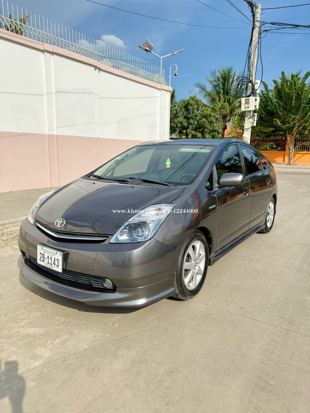 Toyota Prius 2008 half full touring price $11700.00 in Phum Thum, Kien ...