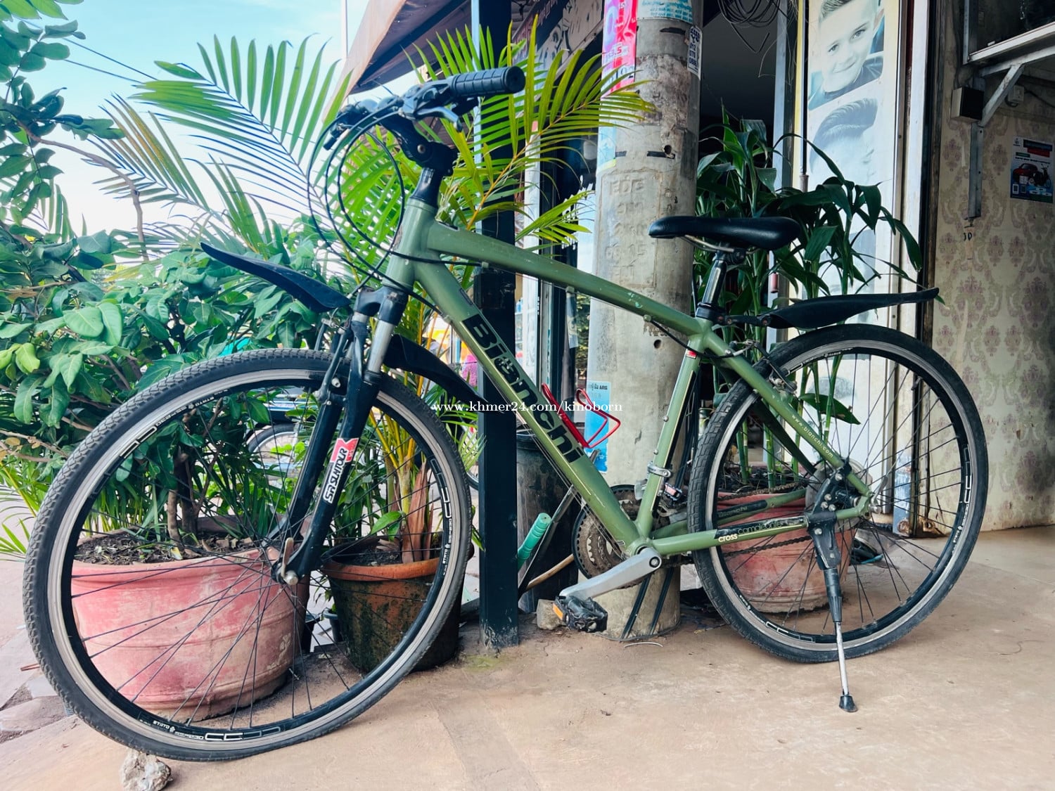 Bianchi second hand bike price $100.00 in Svay Dangkum, Krong Siem Reab ...