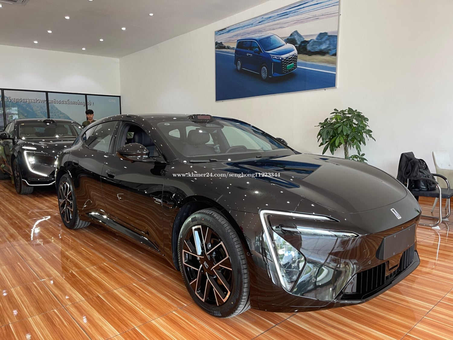 Avatr 06T Motor2 Range 741km 2026 មានខ្មៅមានទាំងស ខាងក្នុងស្វាយ ...