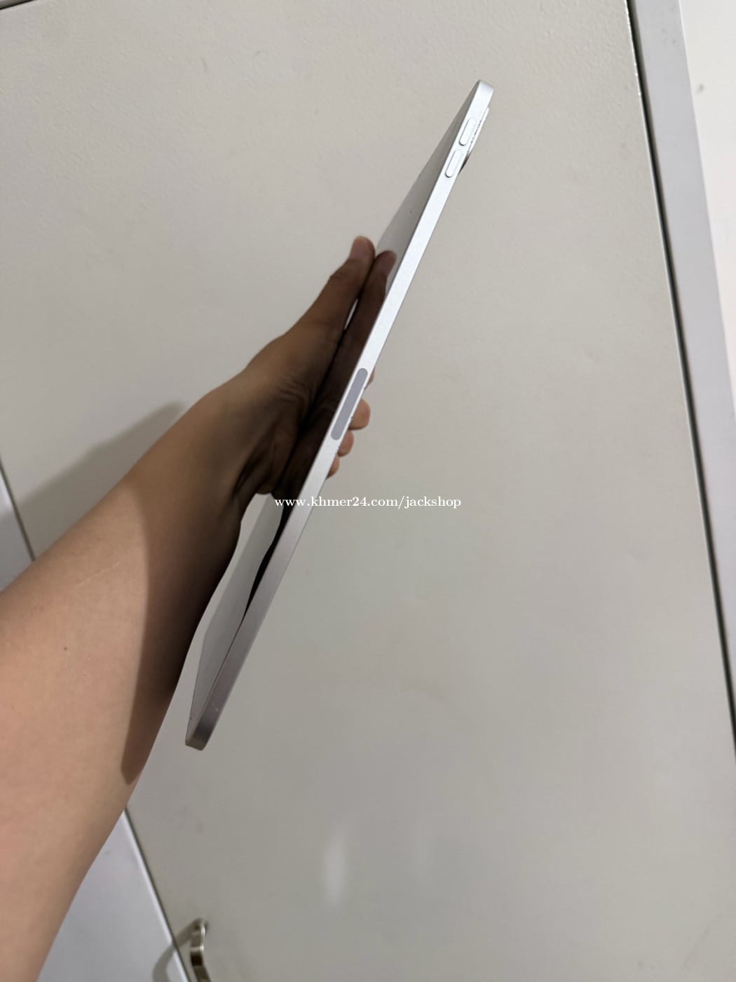 Sell iPad Pro M1 128g Only WiFi Scan 98% (11-inch) price $350.00 in ...