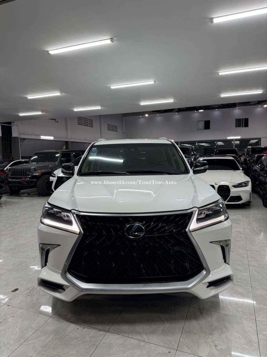 Lexus LX450D 2016 price $65000.00 in Boeng Kak Pir, Tuol Kouk, Phnom ...