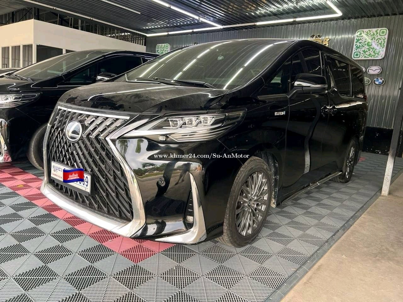 Toyota ALPHARD 2017VIP full option Royal Lounge UP LEXUS LM350 price ...