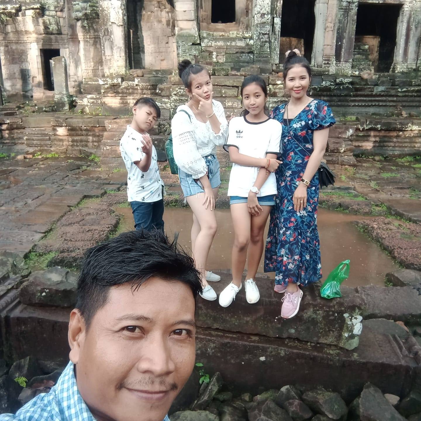 Ouk Sarath - Khmer24