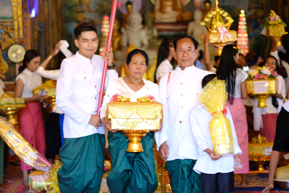 Muth Borey - Khmer24