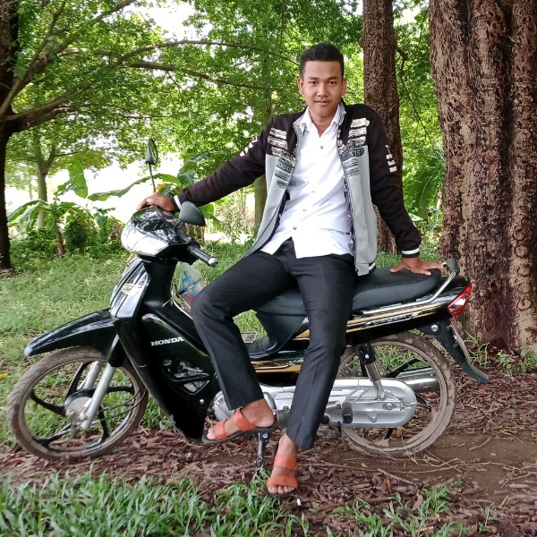 MENG HORNG - Khmer24