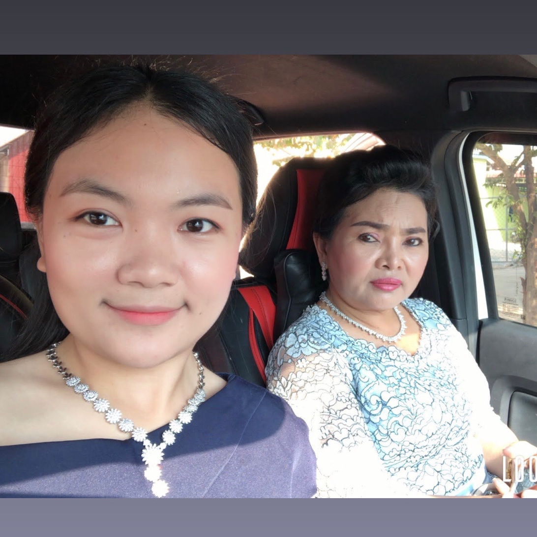 ហេង គឹមស្រៀង - Khmer24