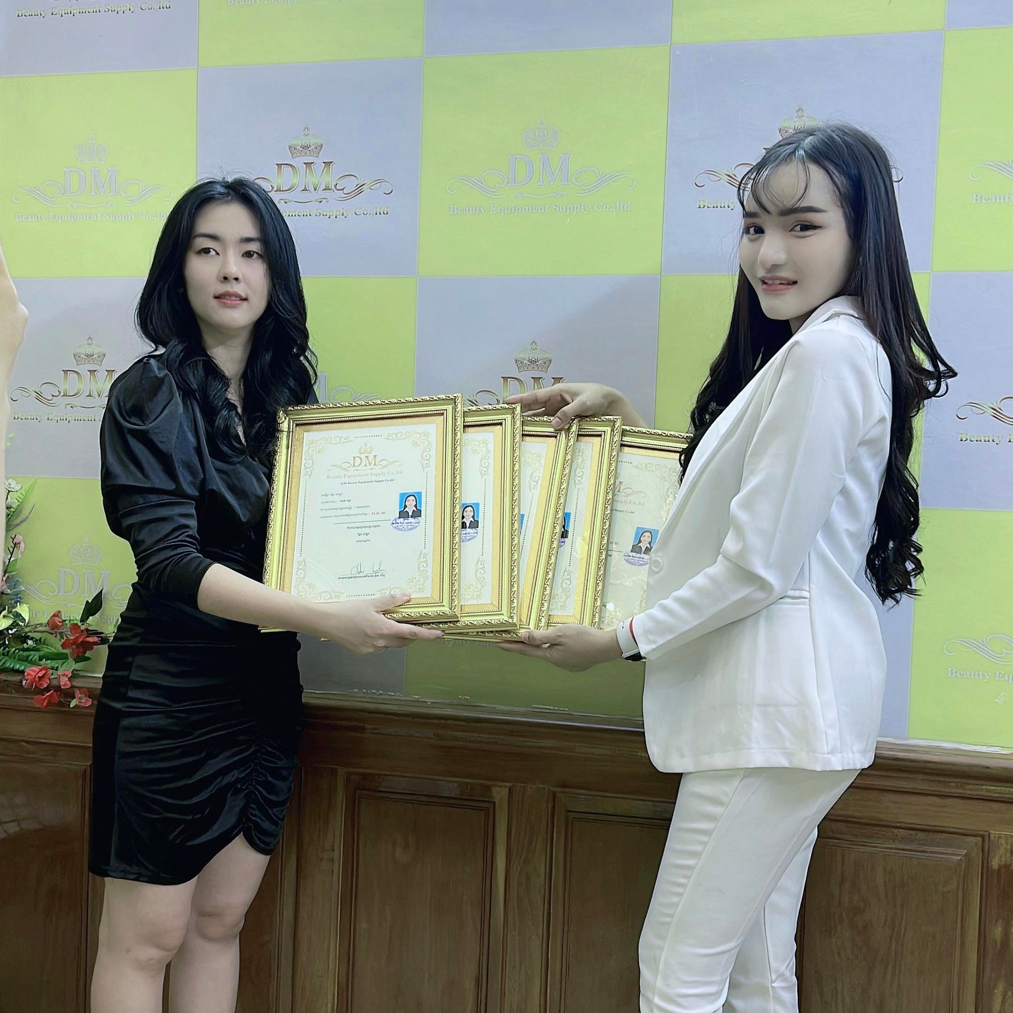 Linda Seng - Khmer24