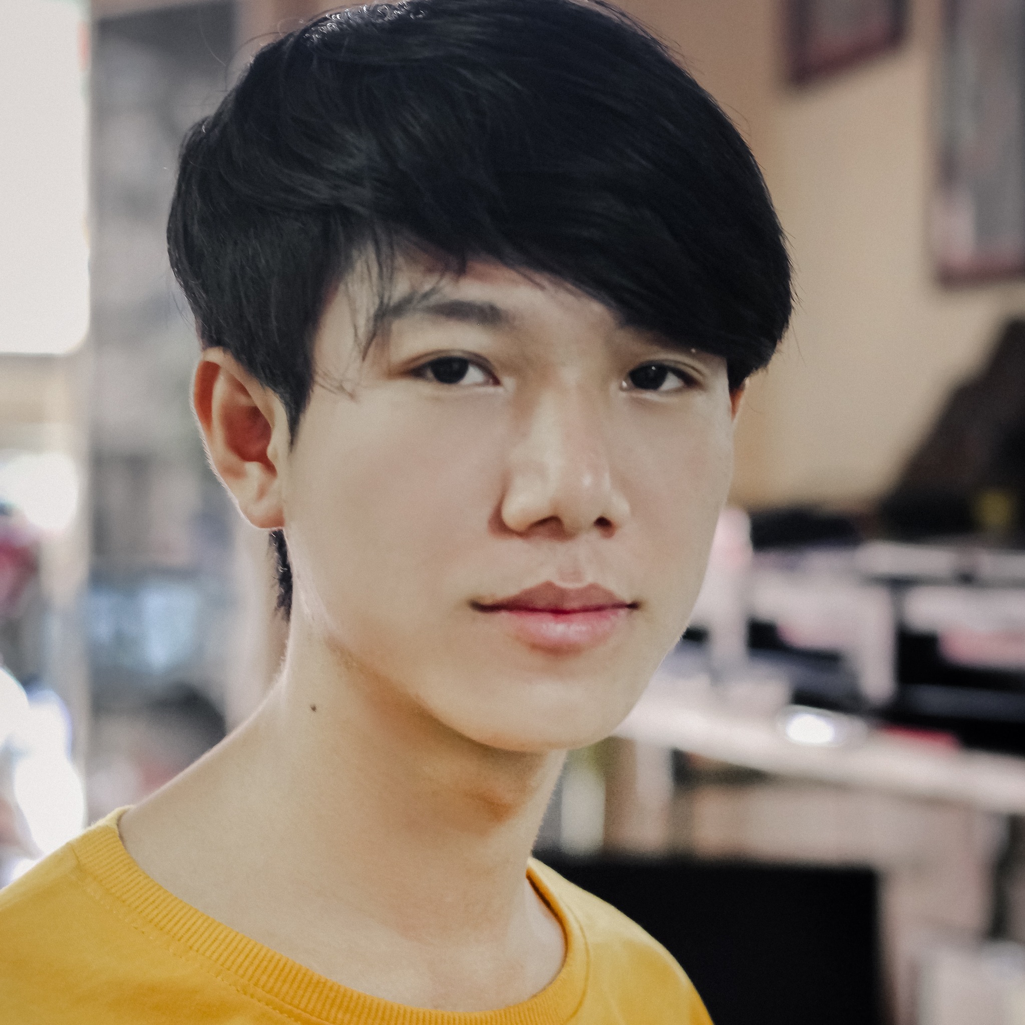 Luzzy Kdėy - Khmer24