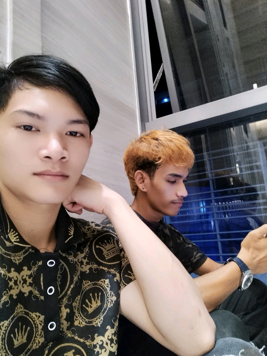 DE DEVIDGG - Khmer24