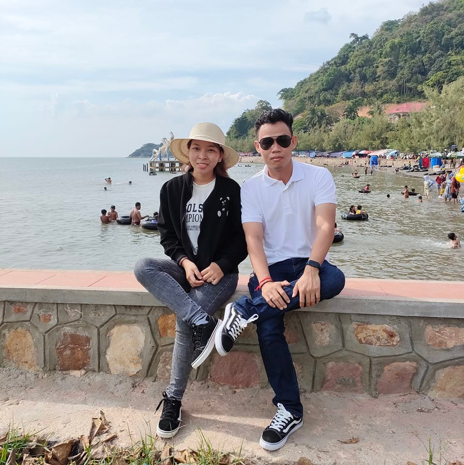 Ratha Ruonh - Khmer24