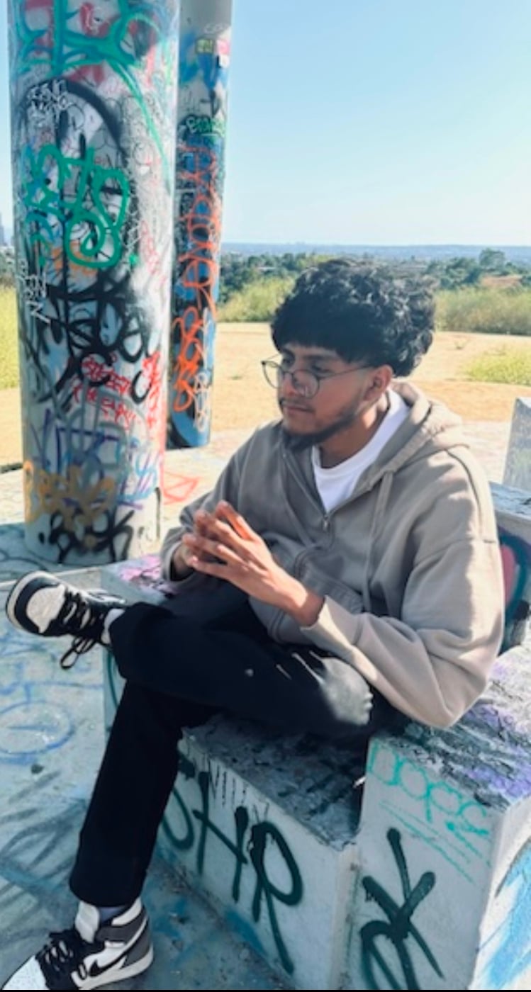 Daniel Vasquez - Khmer24